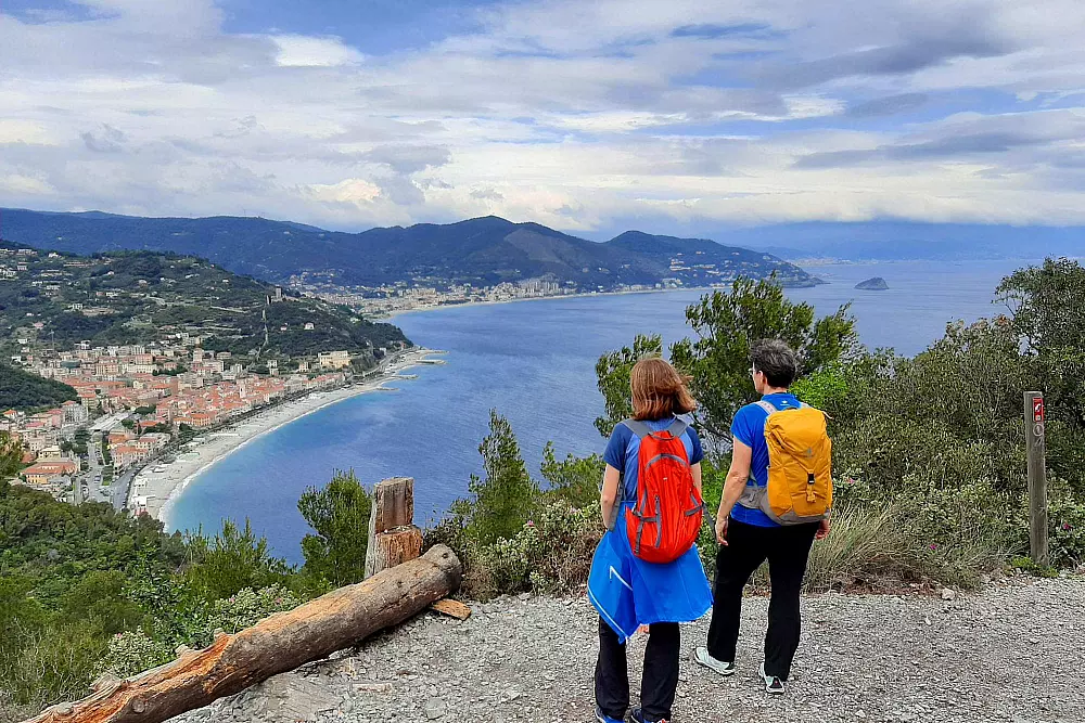 Trekking in Liguria, il meraviglioso Sentiero del Pellegrino da ...