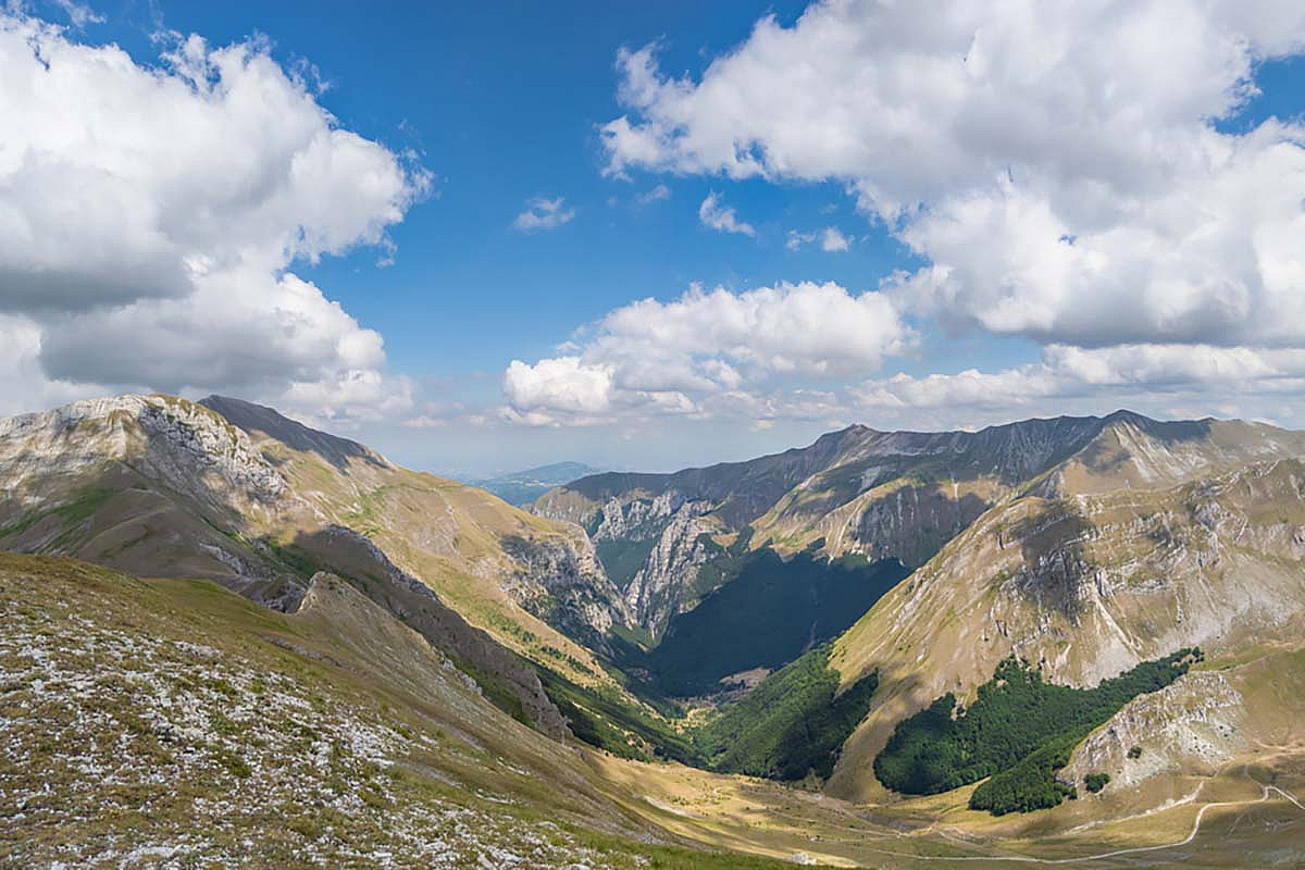I Monti Sibillini in Estate sono uno spettacolo da non perdere: ecco ...