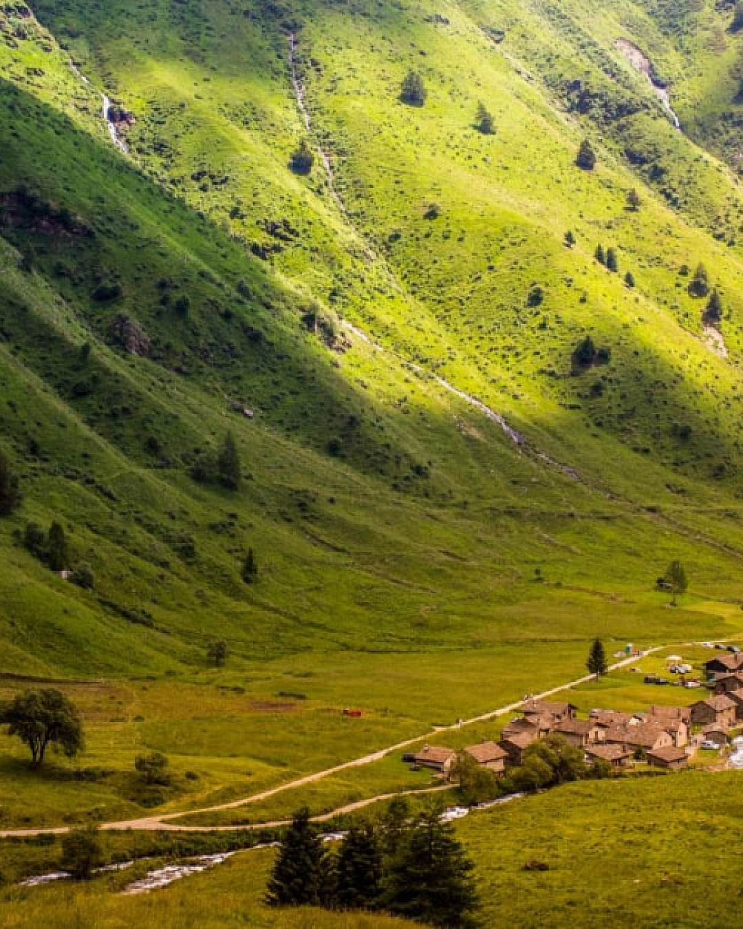 Dalle Scale del Miller ai Laghi Ghiacciati: questo percorso in Val ...