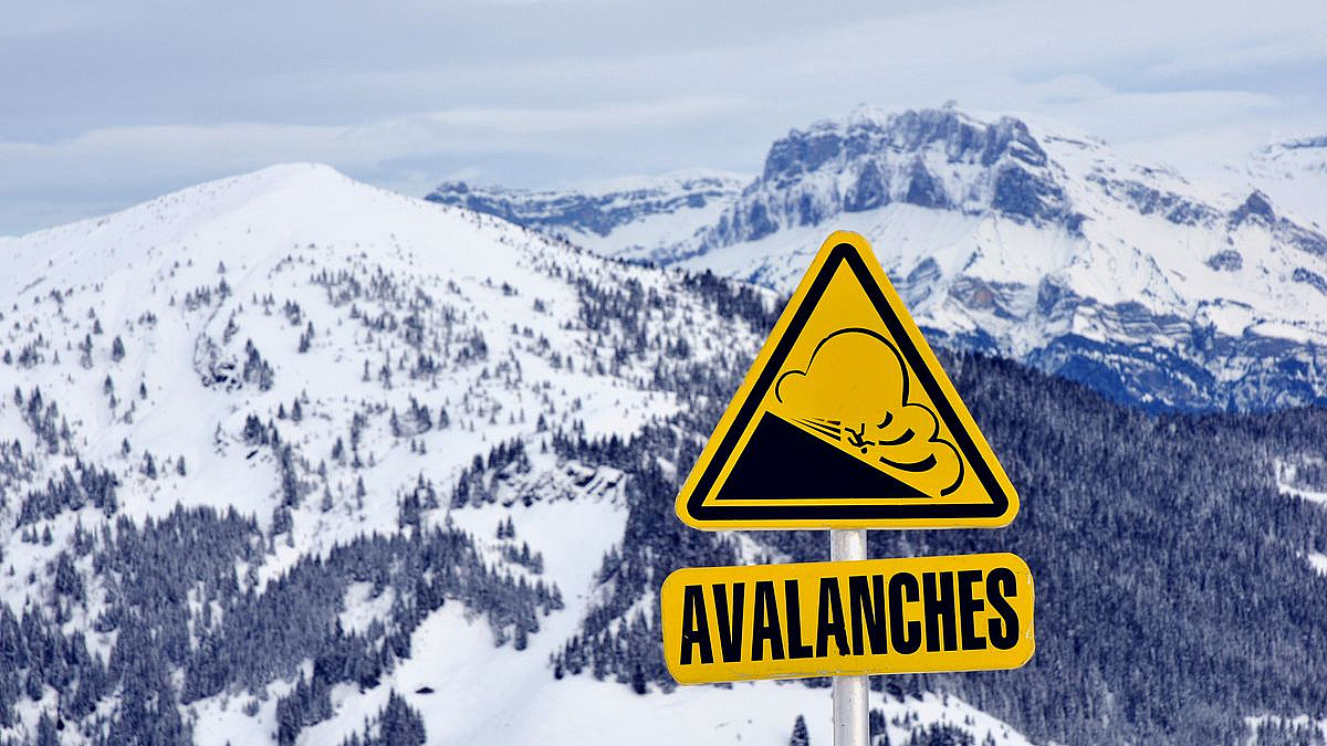 Rischio valanghe: ecco alcune importantissime precauzioni da prendere ...