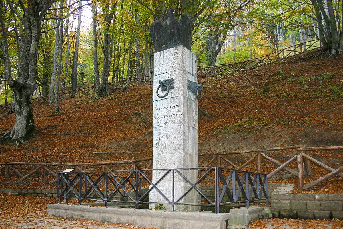 Lo sapevi che il fiume più famoso della Capitale nasce in Emilia Romagna? Scopri le sue sorgenti ...