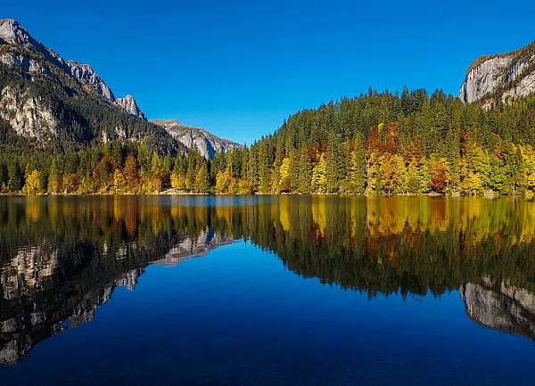 Un luogo magico al cospetto delle Dolomiti: scopria la leggenda del ...