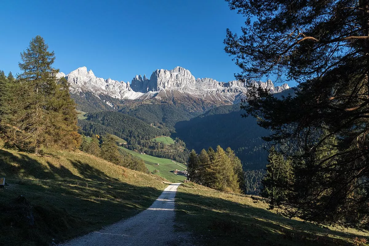 I paesaggi da sogno della Val d'Ega da scoprire a piedi: uno degli ...
