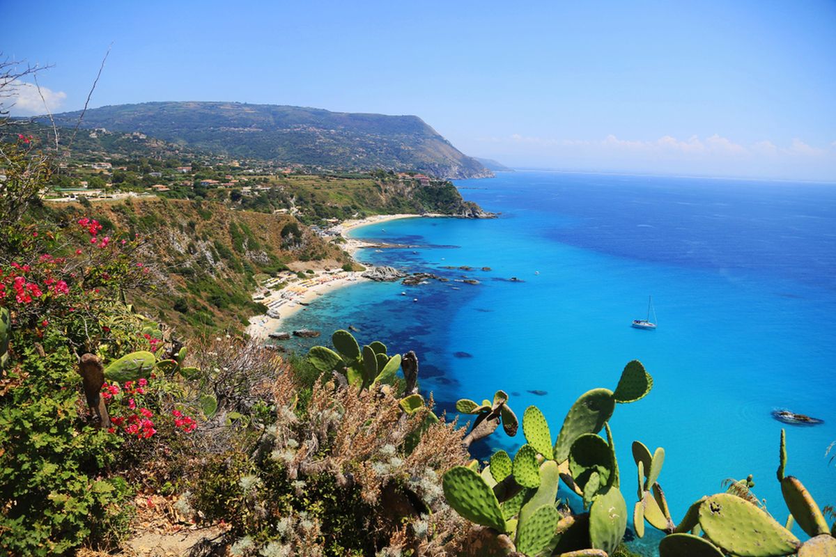 Calabria coast to coast, il cammino sorprendente dallo Ionio al Tirreno ...
