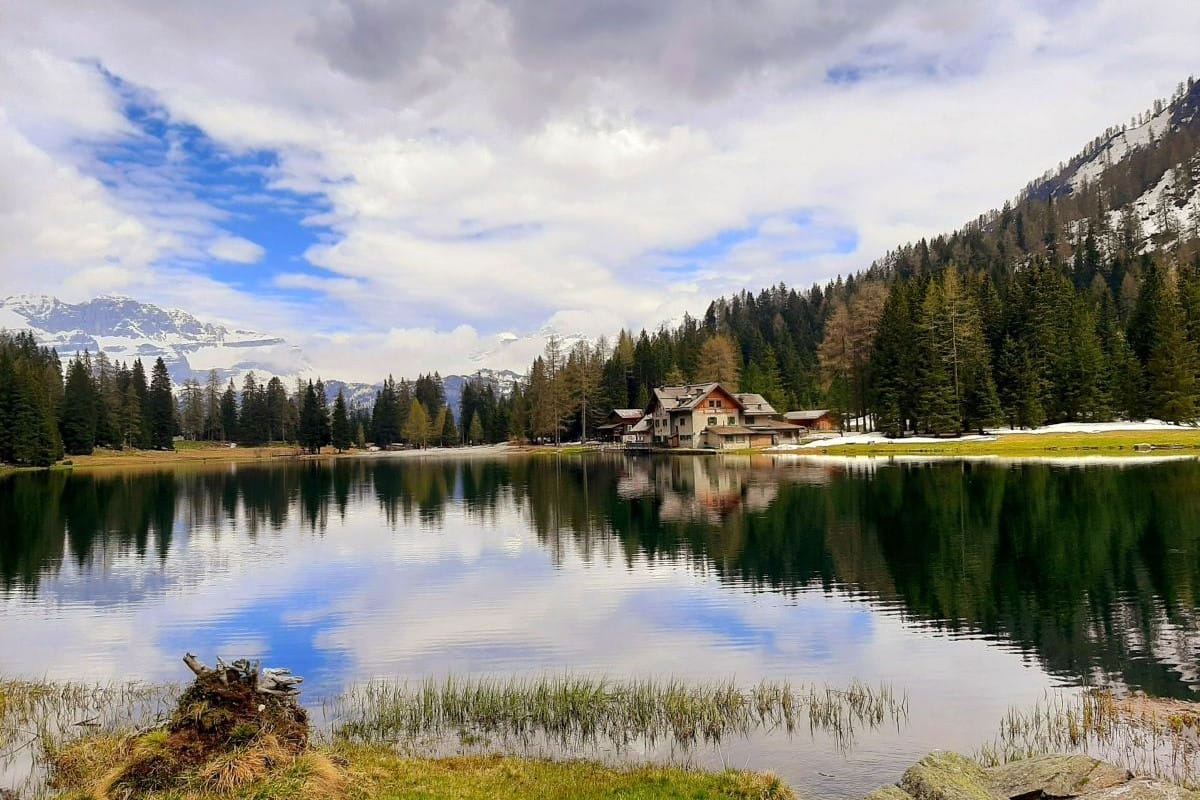 All'interno del Parco Adamello-Brenta un piccolo angolo di paradiso con ...