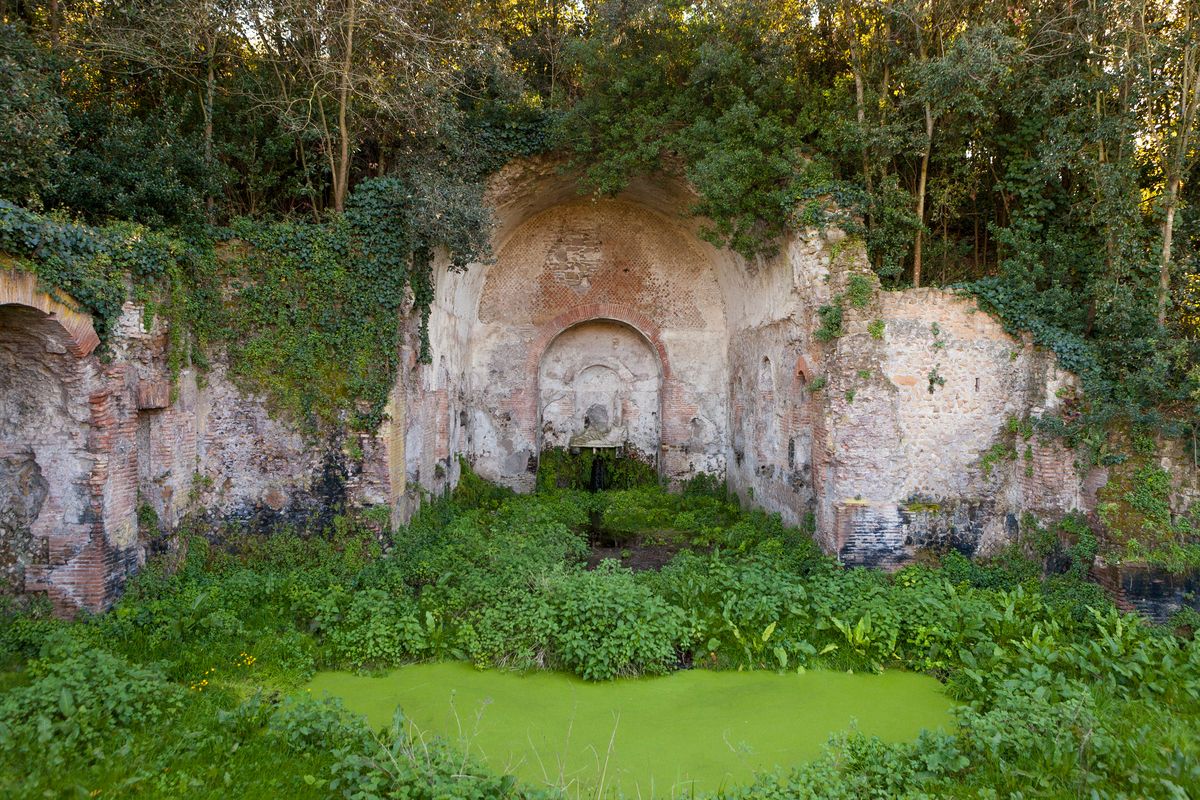 Trekking al Parco della Caffarella: un percorso archeologico attraverso ...